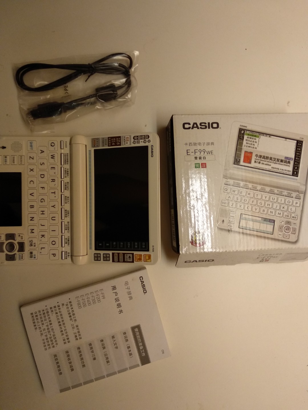 Casio dictionary, Mobile Phones & Gadgets, E-Readers on Carousell