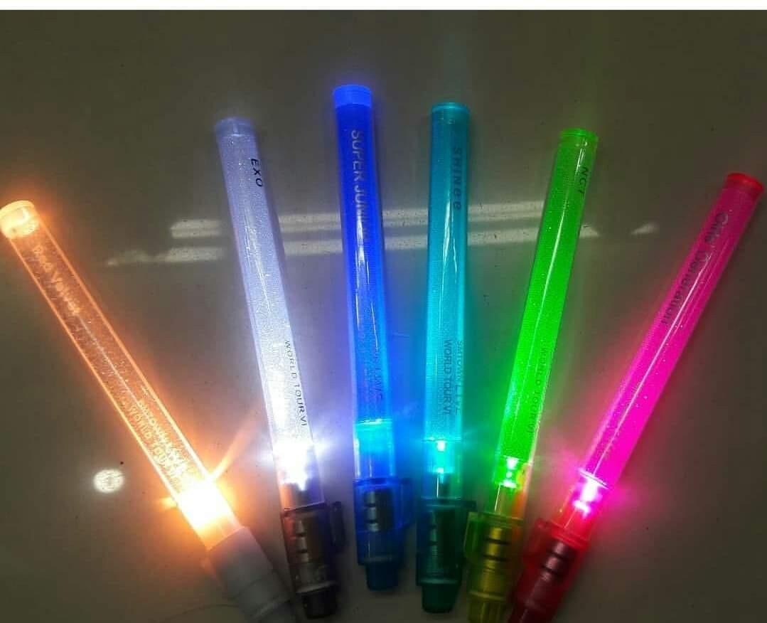 NEW ONHAND RED VELVET PENLIGHT STICKS KOREA, Hobbies & Toys ...