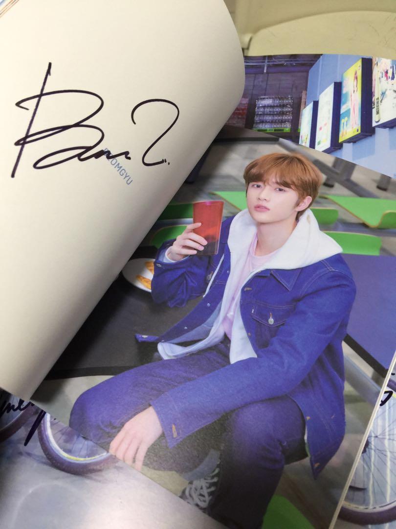 TXT The Dream Chapter : Star Signature Album and poster, Hobbies & Toys ...