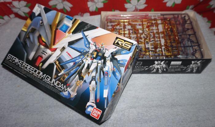 #14 RG Strike Freedom Model Kit (1/144 Scale) Bandai GunPla, Hobbies ...