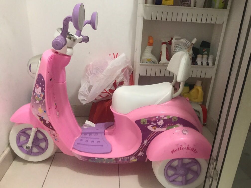 Hello Kitty Motorized Motor, Hobbies & Toys, Toys & Games on Carousell