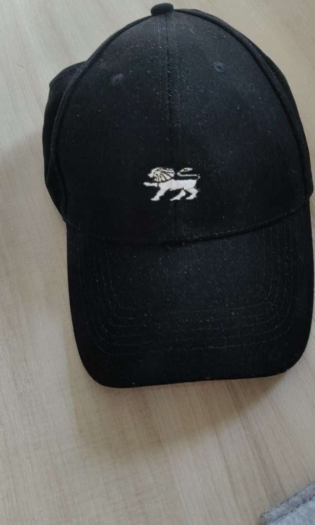 NTU hall 2 cap, Men's Fashion, Watches & Accessories, Caps & Hats on ...