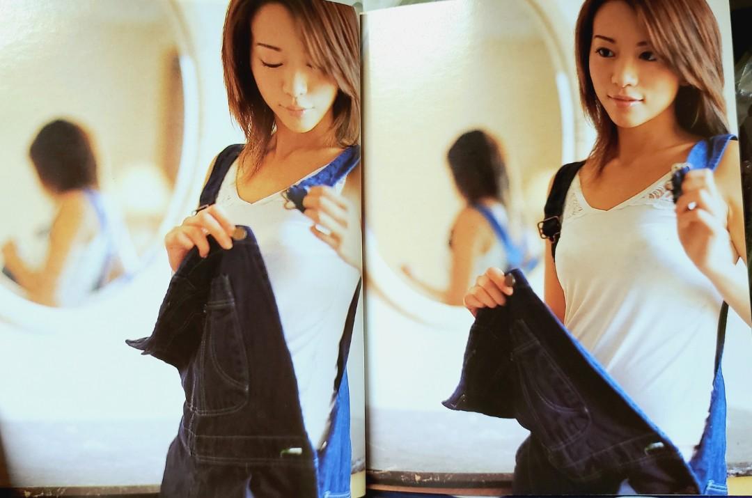 林雅詩小影集 Grace Lam the Lolita Mini book, 興趣及遊戲, 書本 & 文具, 書本及雜誌 - 旅遊書 - Carousell