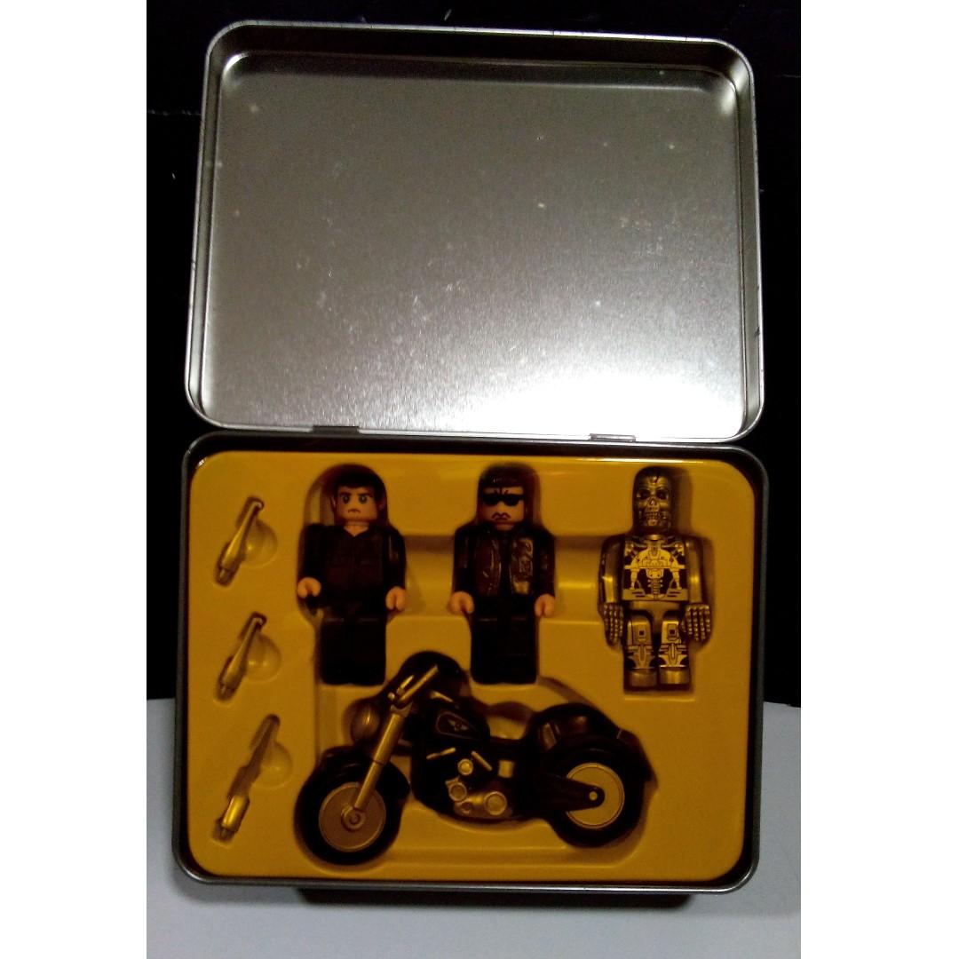 絕版 medicom T2 Terminator 2 Kubrick Cube Figures wth Bike 積木公仔, 興趣及遊戲 ...