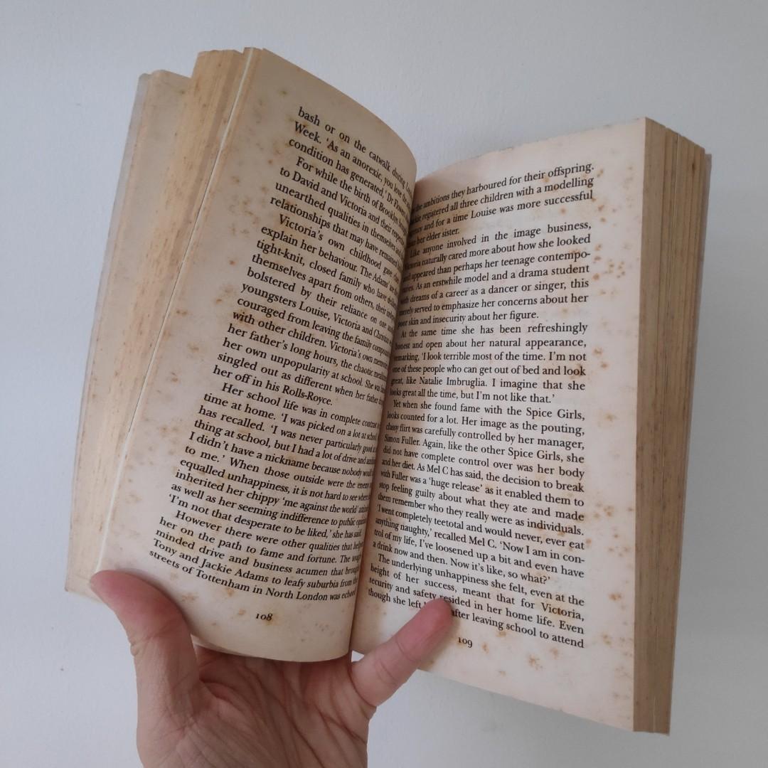 B1F1 Victoria Beckham / The Beckham book, Hobbies & Toys, Books ...