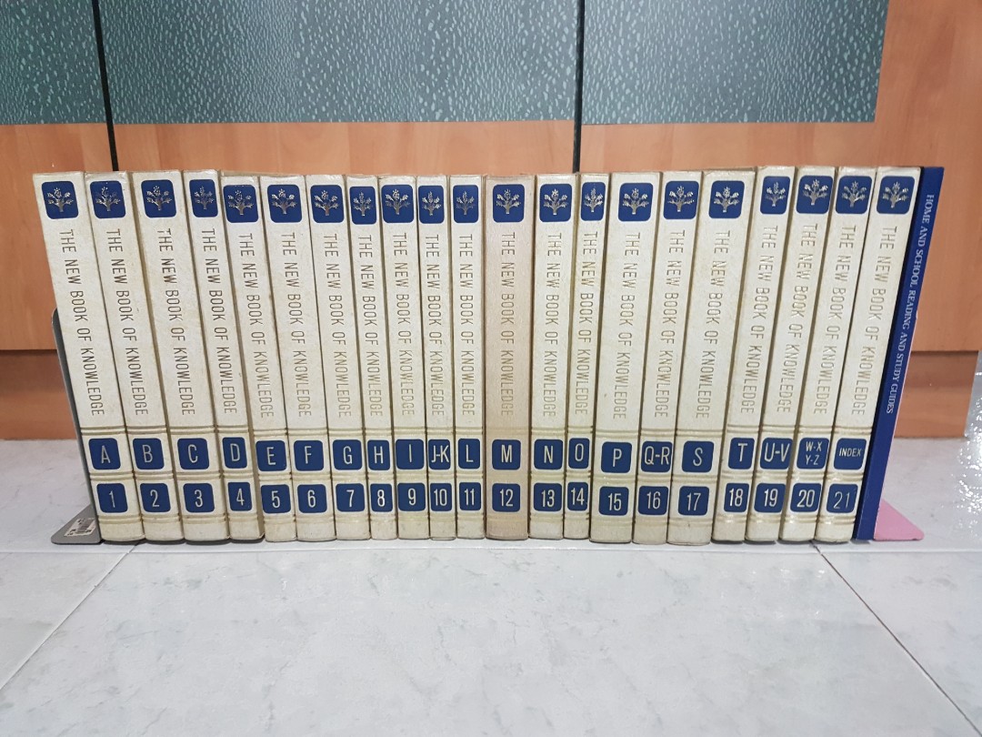 Encyclopedia The New Book of Knowledge Set, Hobbies & Toys, Books ...
