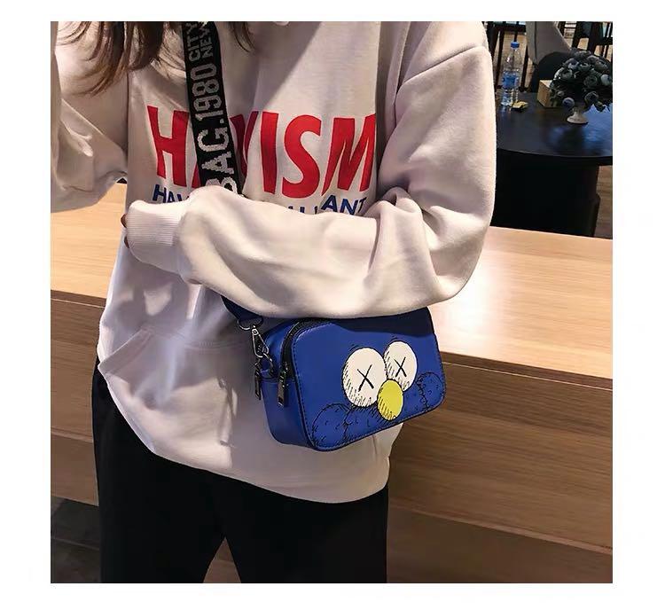 [INSTOCK] KAWS SESAME STREET Quality Camera Bag Sling Bag, Women's ...