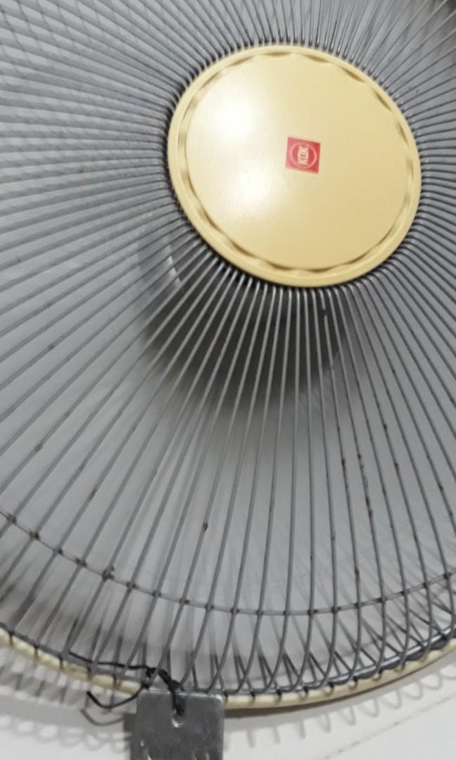 KDK M30CS WALL FAN, Furniture & Home Living, Lighting & Fans, Fans on ...