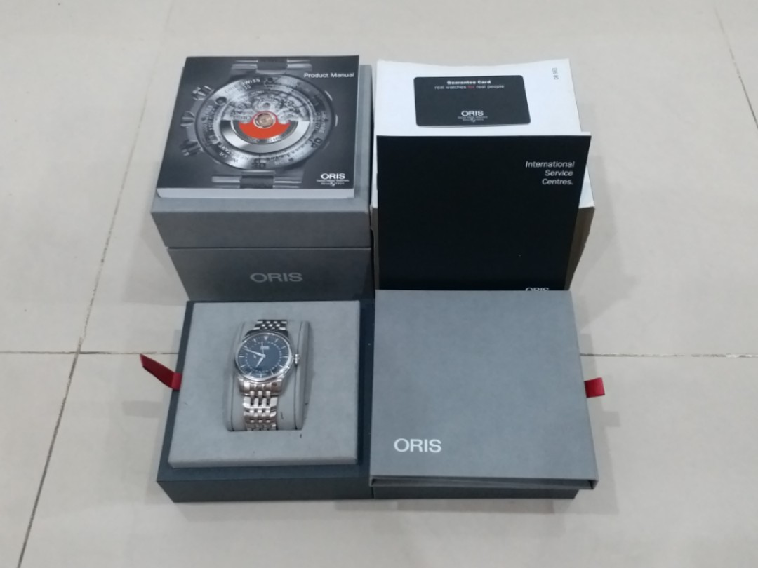 ORIS Swiss Stainless Steel, Front Sapphire Crystal, Water Resistant 5 ...