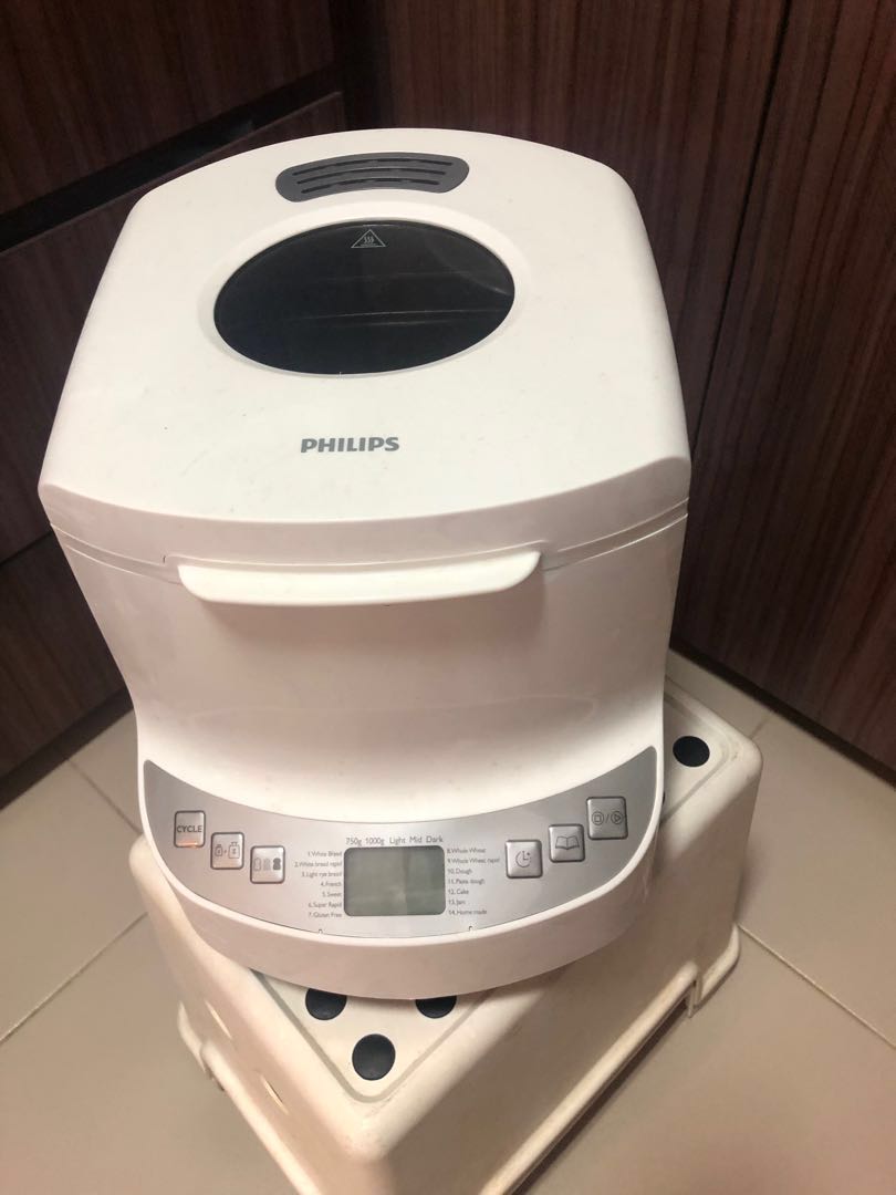 Philips bread maker, Home Appliances, Kitchenware on Carousell