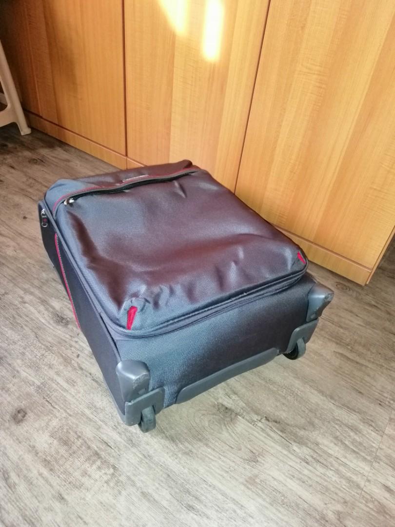 Samsonite Cabin Size Luggage Bag (2 wheels type), Hobbies & Toys ...