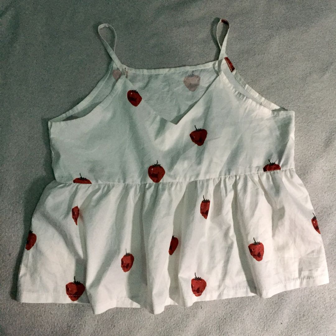 Strawberry Print Top, Women's Fashion, Dresses & Sets, Traditional ...