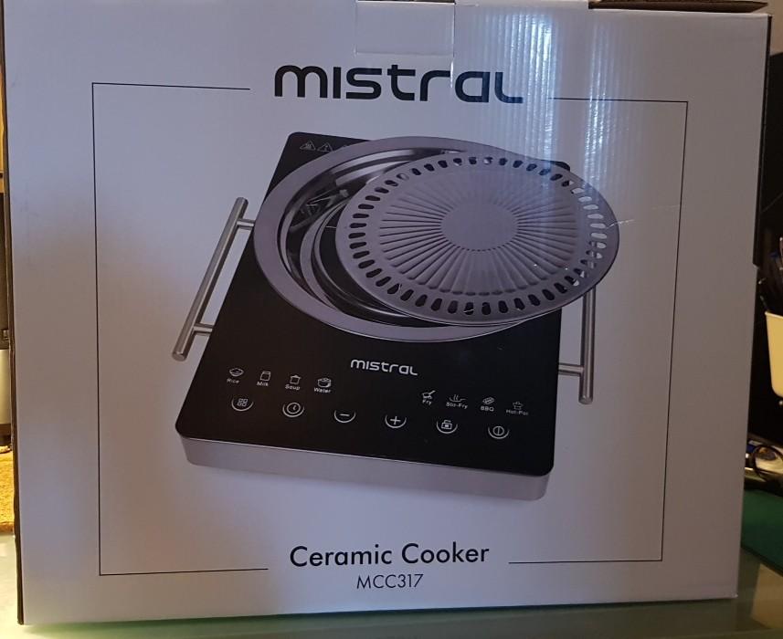 Ceramic cooker MCC317, TV & Home Appliances, Kitchen Appliances ...