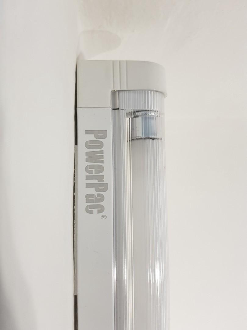 PowerPac Fluorescent Light 18W, Furniture & Home Living, Lighting ...