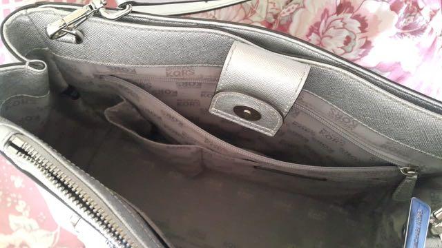 Tas original, serifikat lengkap, tidak ada cacat, MK amsterdam, Fesyen Wanita, Tas & Dompet di ...