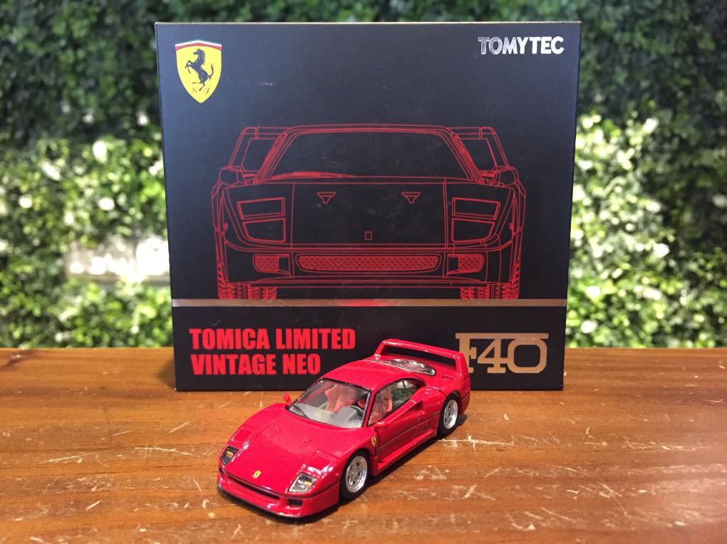 Tomica TLV Ferrari f40 紅, 興趣及遊戲, 玩具 & 遊戲類 - Carousell