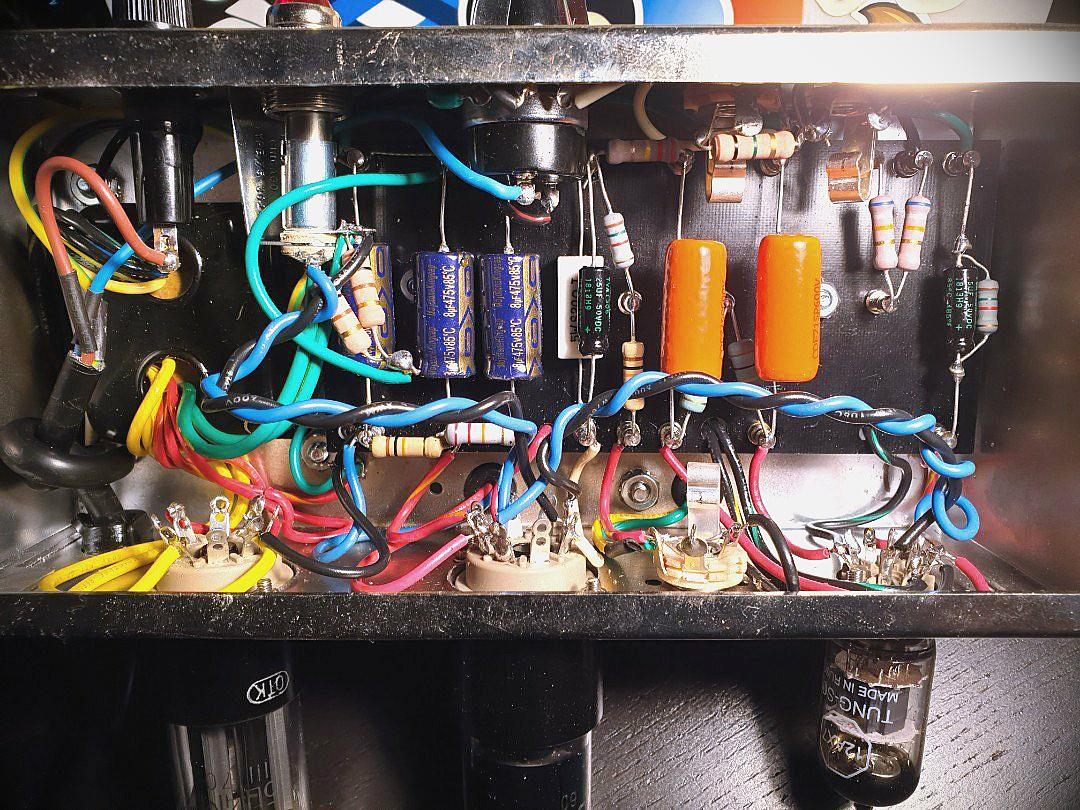 5F1 guitar amplifier - Fender Champ clone, Music & Media, Music ...