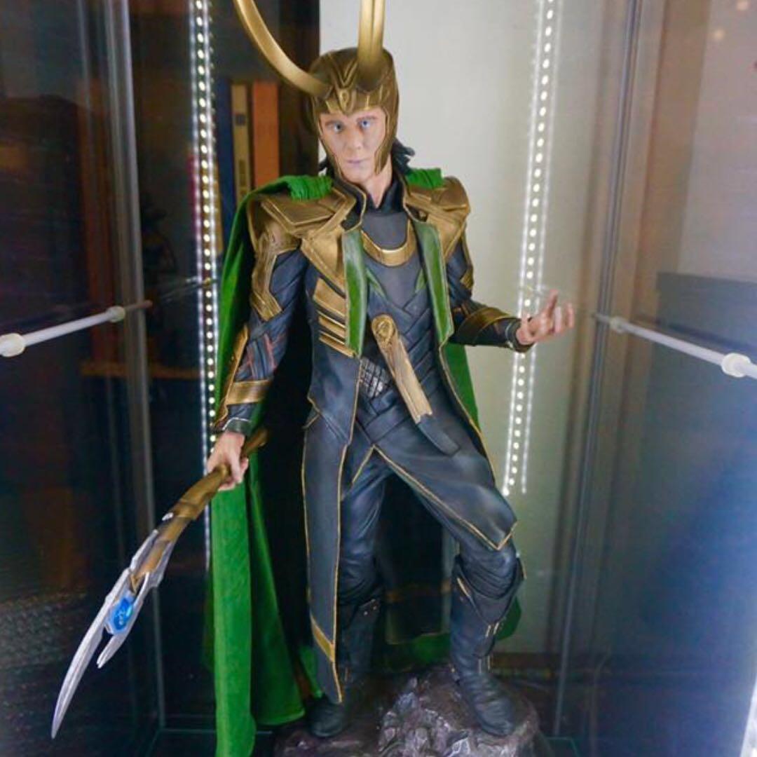 Loki The Avengers Sideshow Premium Format Statue, Everything Else ...