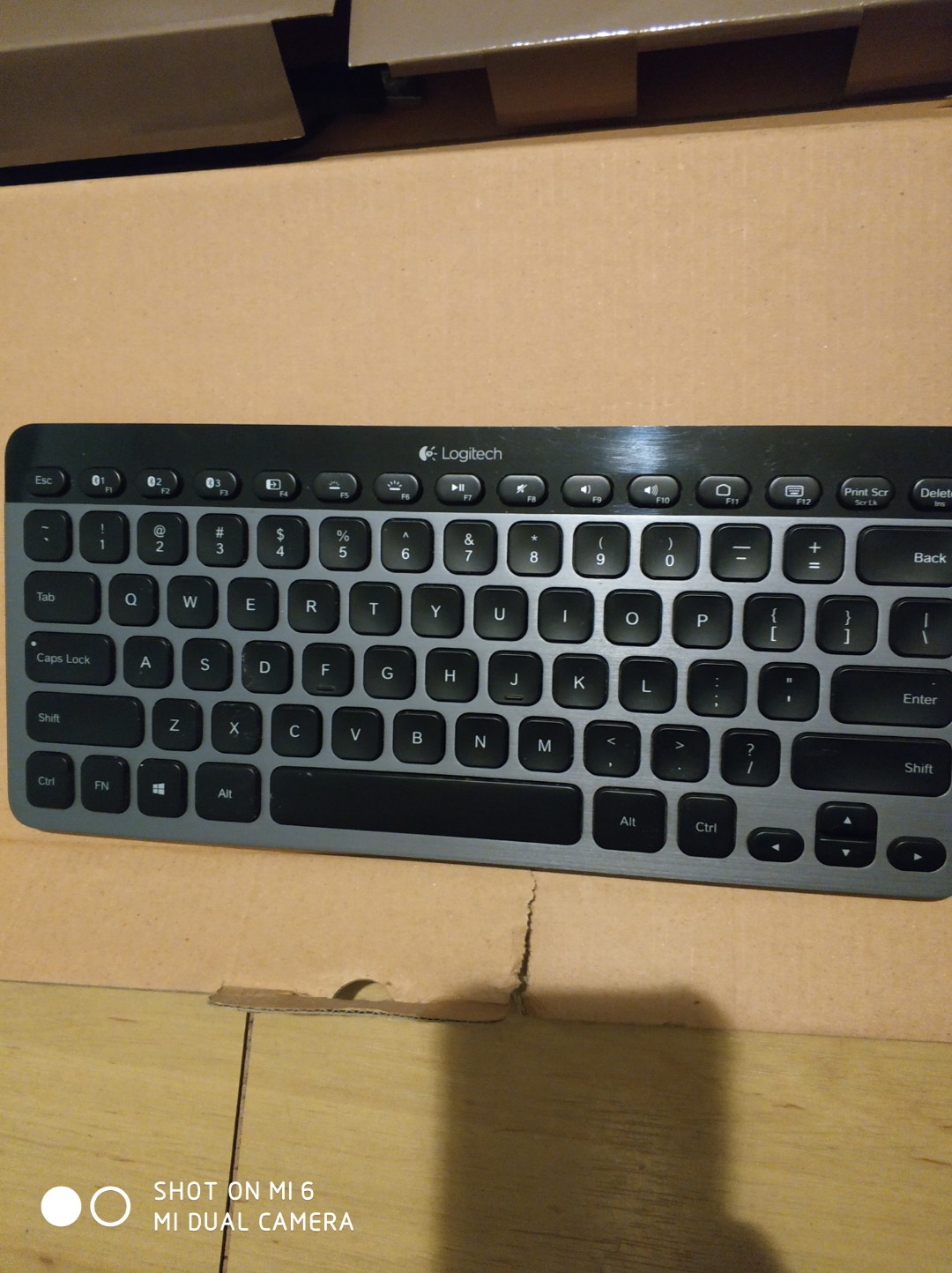 Logitech K810 Bluetooth Wireless Keyboard, Computers & Tech, Parts ...