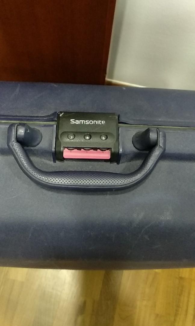 Samsonite oyster shell suitcase, Hobbies & Toys, Travel, Luggage on ...