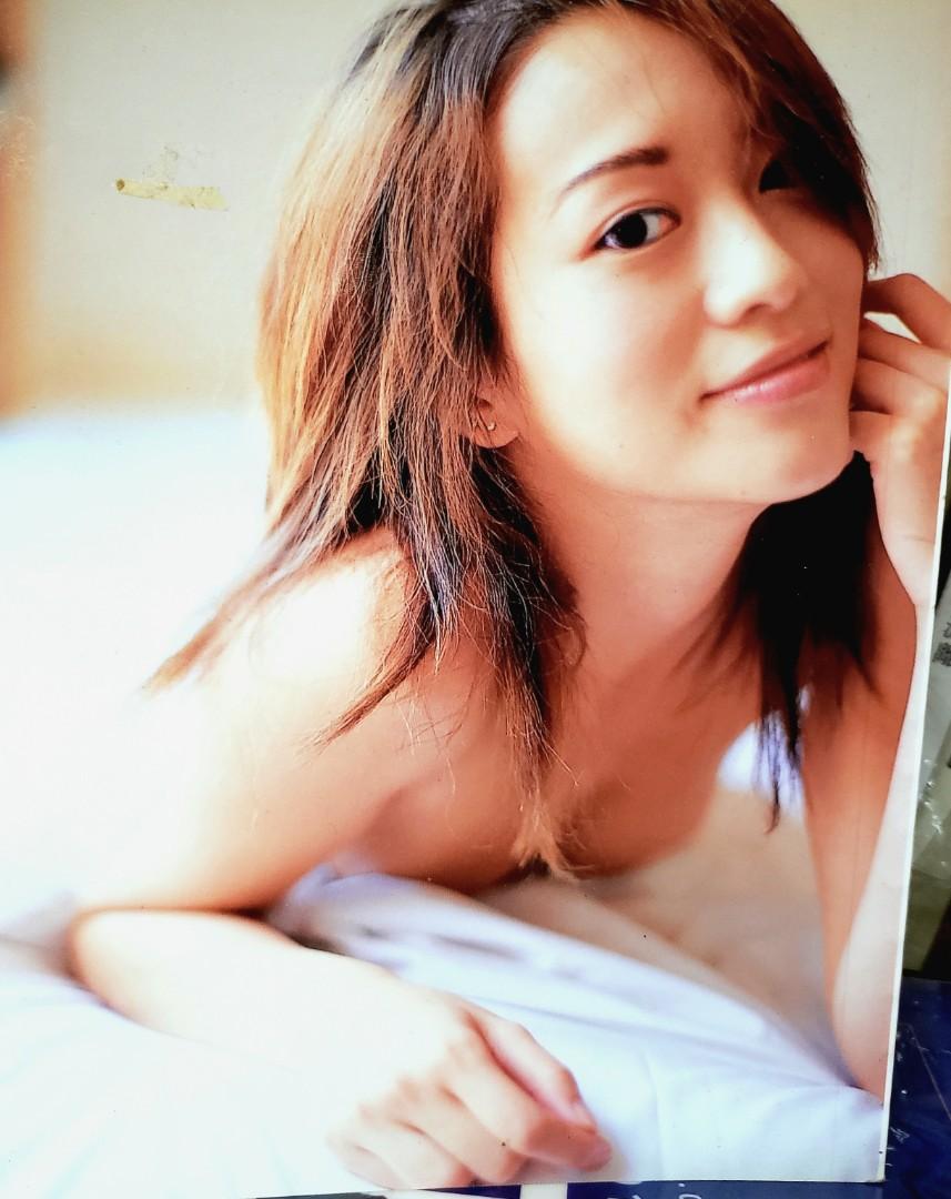 林雅詩小影集 Grace Lam the Lolita Mini book, 興趣及遊戲, 書本 & 文具, 書本及雜誌 - 旅遊書 - Carousell