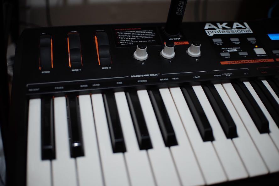 Akai Miniak Virtual Analog Synthesizer, Hobbies & Toys, Music & Media ...