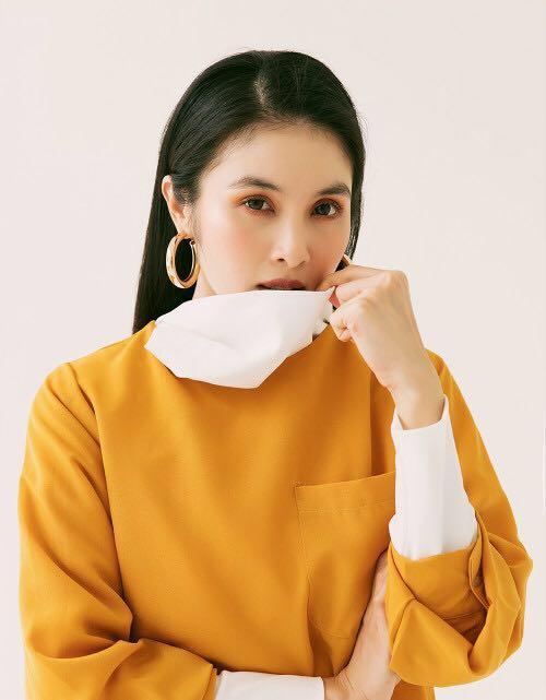 ATS The Label X Sandra Dewi Goldie Curry Top, Fesyen Wanita, Pakaian ...
