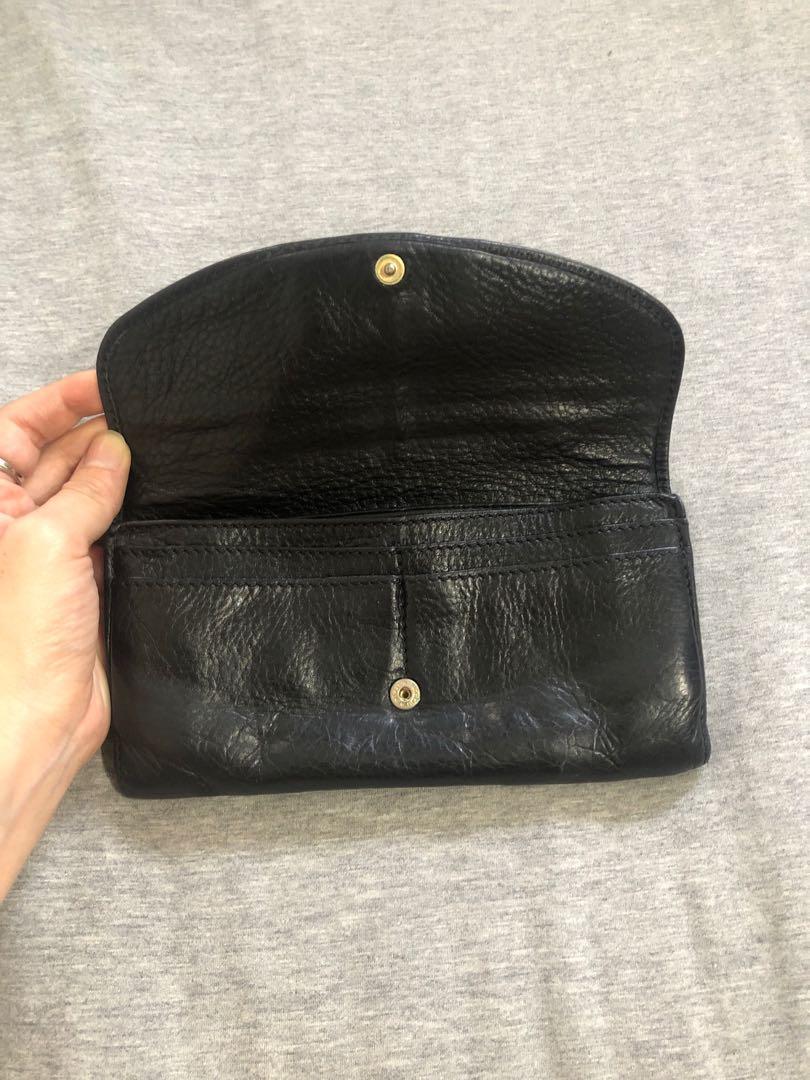 Authentic Chole ribbon lily bifold wallet, Women's Fashion, Bags ...