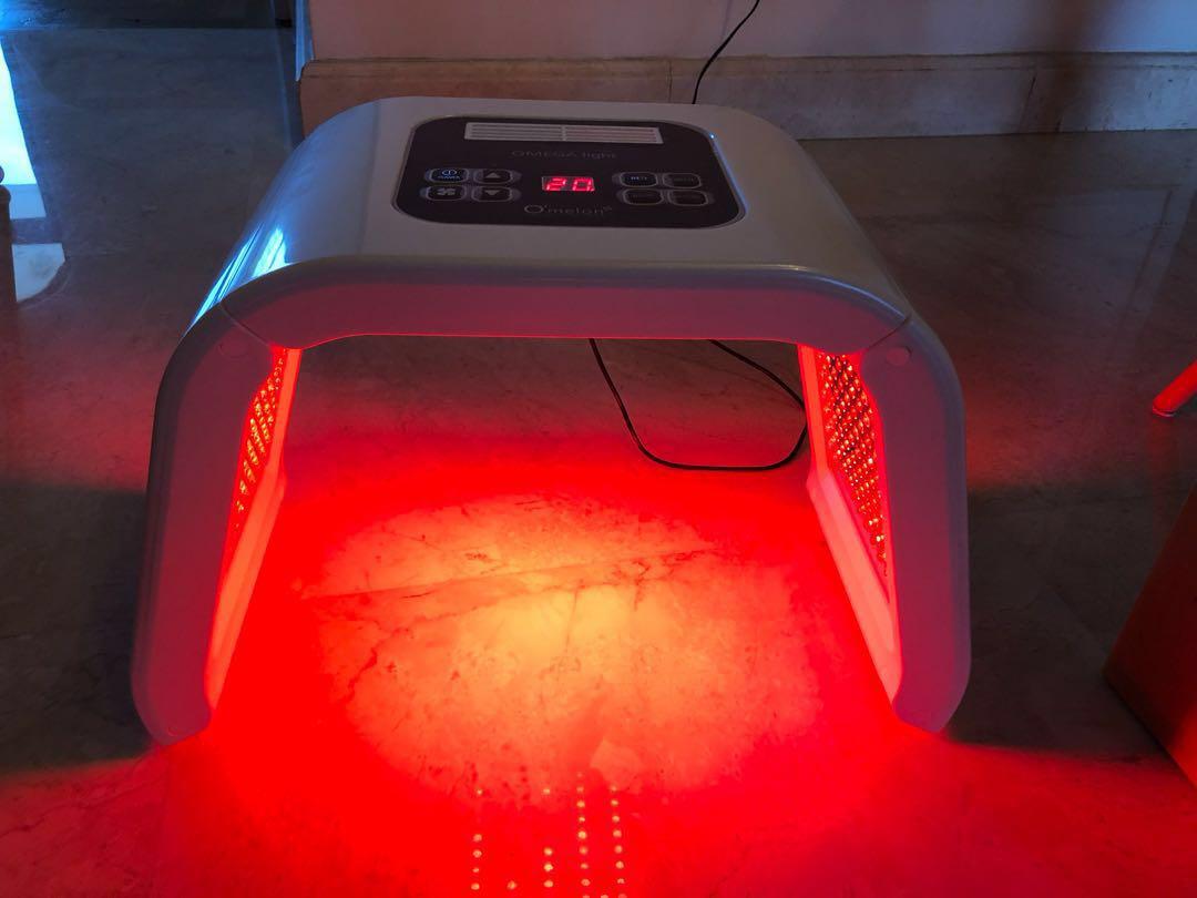 OMEGA LED Light Therapy contains 4 different colored LED therapy lights ...