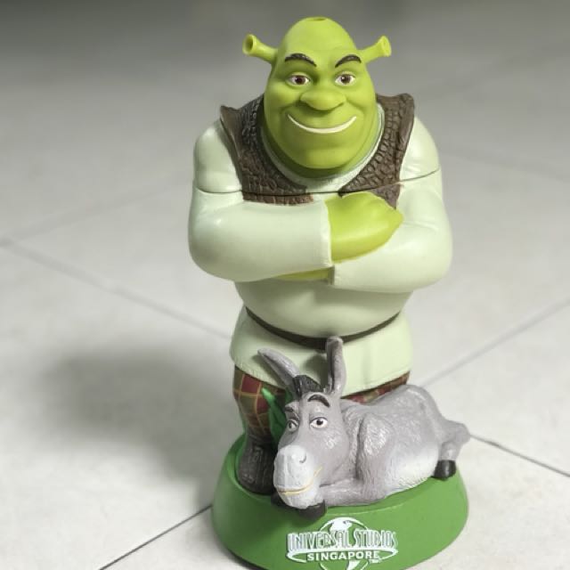 Shrek drinking bottle , Toys & Collectibles, Lainnya di Carousell