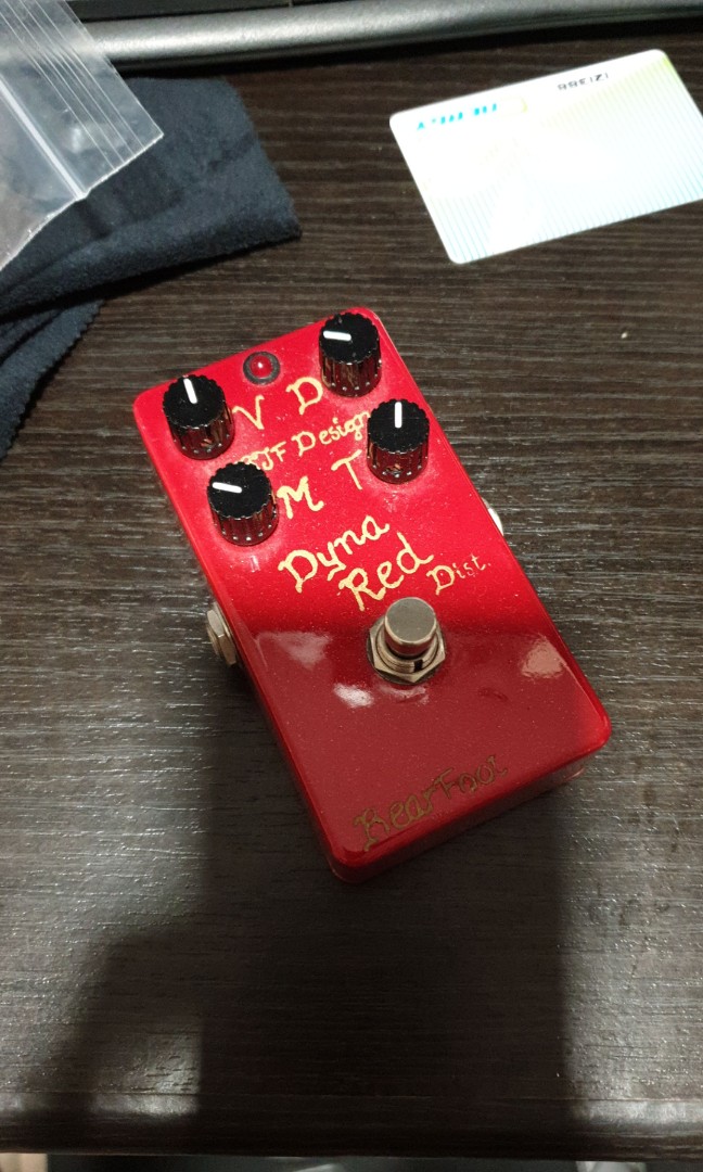 Bearfoot Dyna Red Distortion 4 knobs, Hobbies & Toys, Music & Media ...