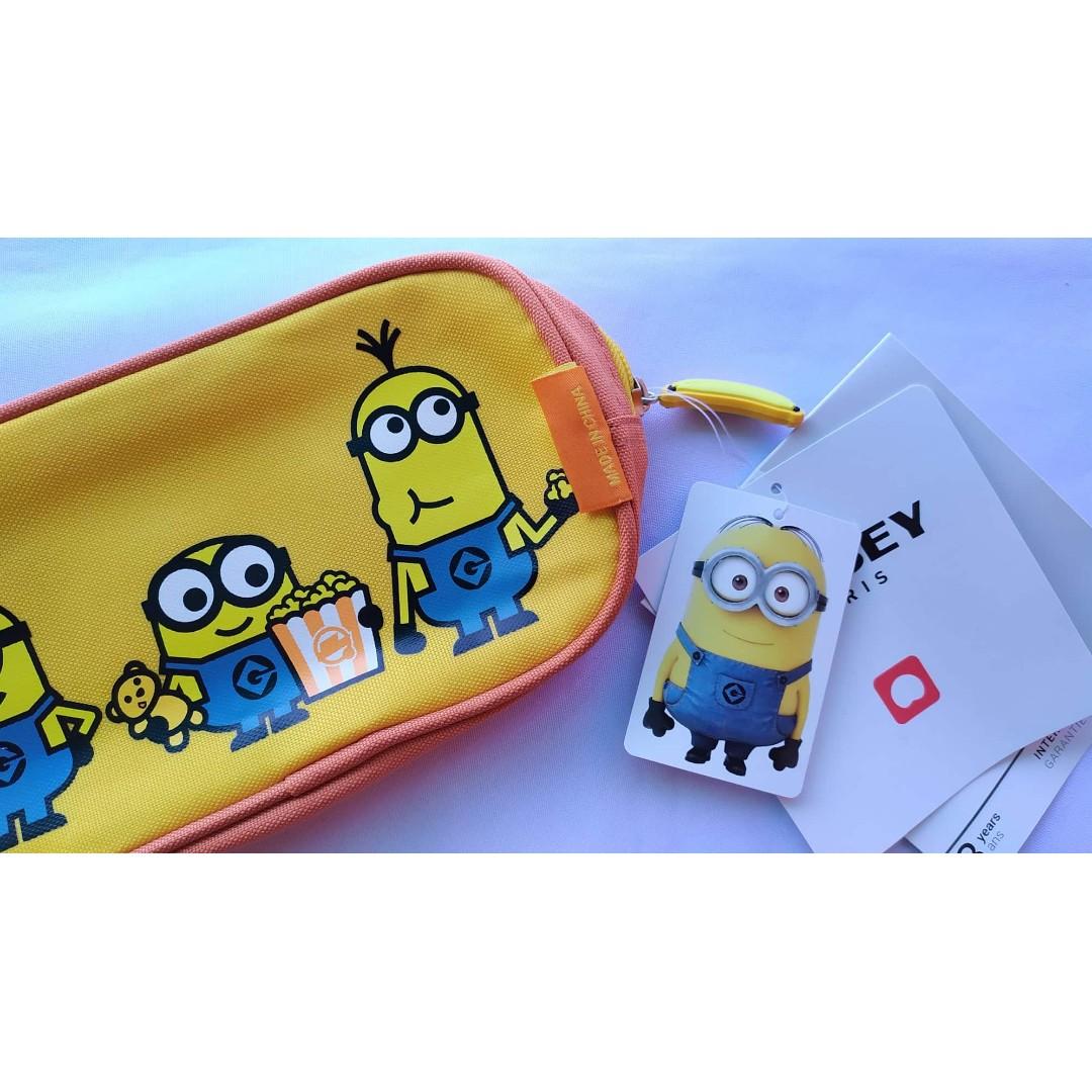Delsey Despicable Me Minion Pouch, Women's Fashion, Bags & Wallets ...