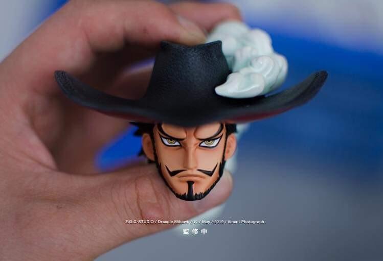 [READY STOCK] FOC STUDIO One Piece Statue Shichibukai Dracule Mihawk ...
