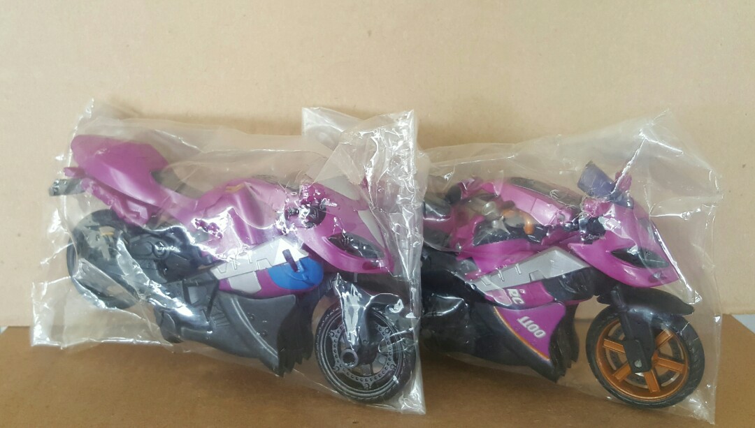 Arcee Bike 2007 Transformers Action Figure, Hobbies & Toys, Toys ...