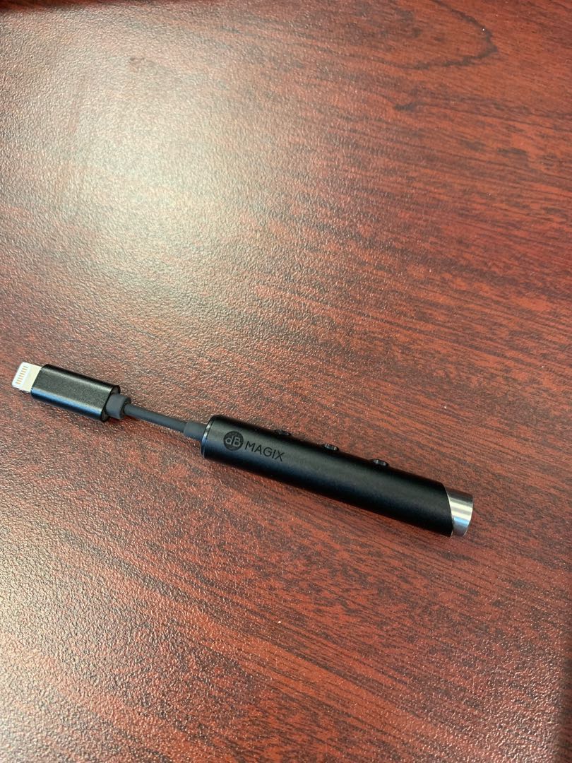dB Magix AC3 3.5mm to lightning adapter, 手提電話, 電話＆平板電腦配件, 充電器及電線 ...