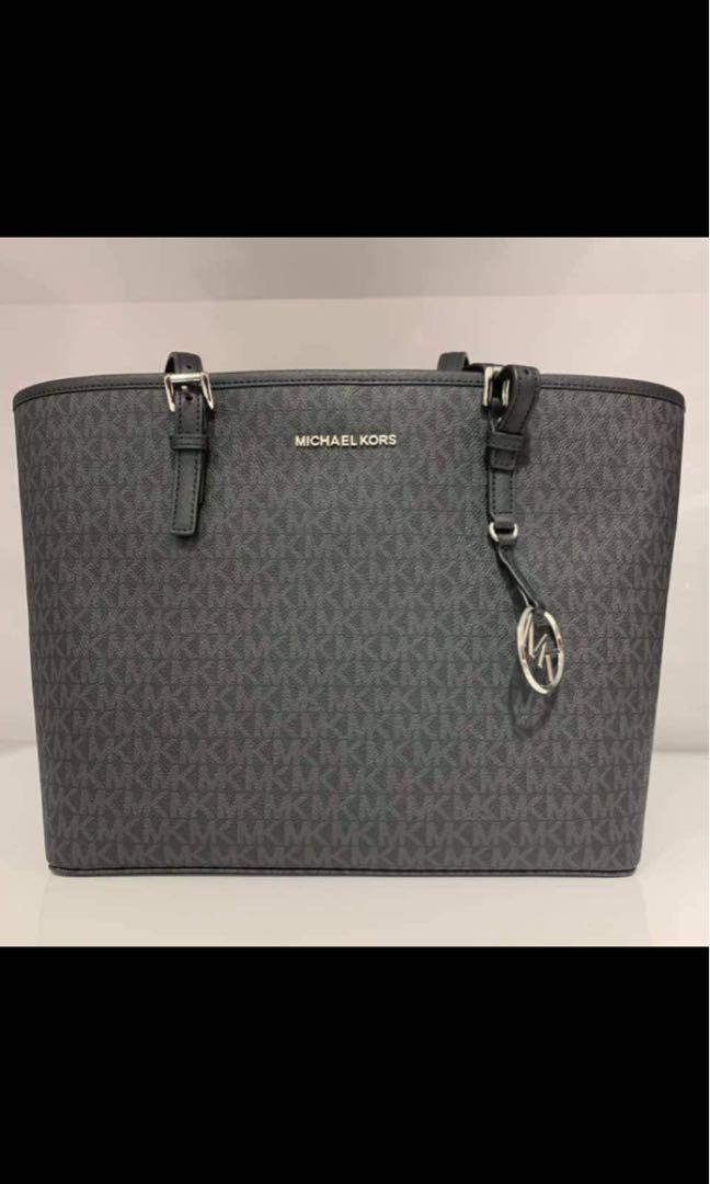 MK Carry all Tote(med), Luxury, Bags & Wallets on Carousell