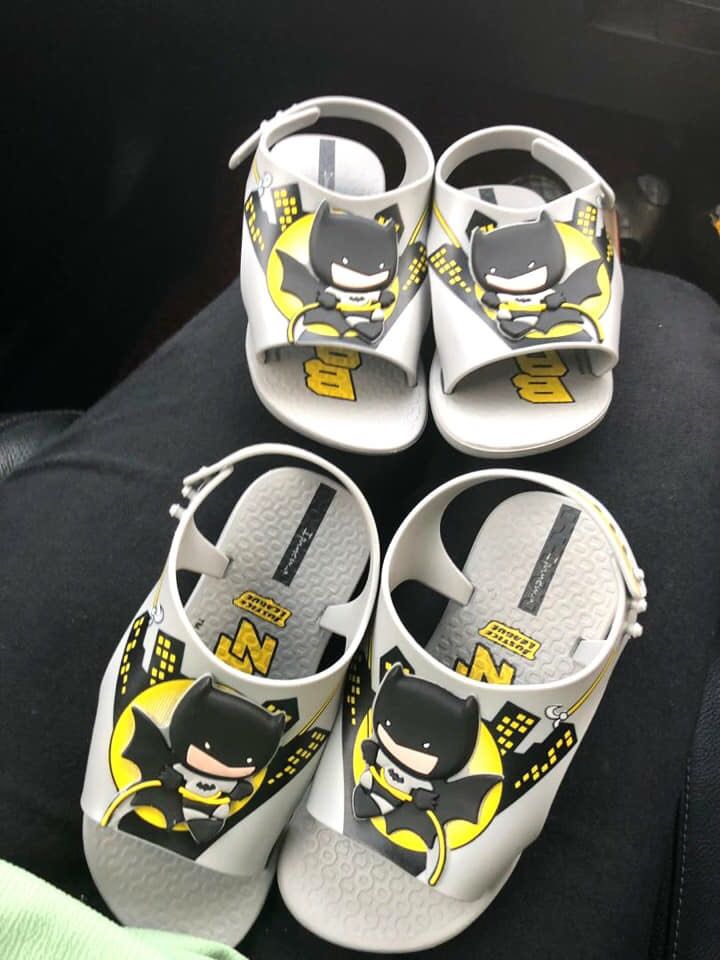 Sandal Ipanema - Batman, Babies & Kids, Babies & Kids Fashion on Carousell
