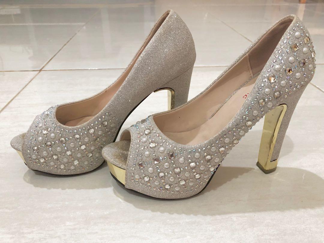 Sepatu Pesta Glamour Import , Fesyen Wanita, Sepatu di Carousell