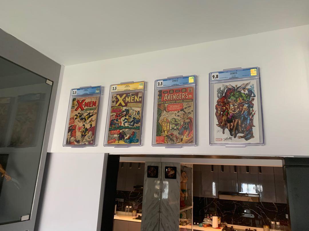 CGC comic book wall/table mount, Hobbies & Toys, Books & Magazines ...