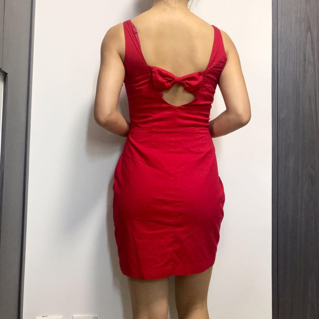 Sexy Bright red dress with ribbon at the back, 女裝, 連身裙 & 套裝, 傳統服飾 ...