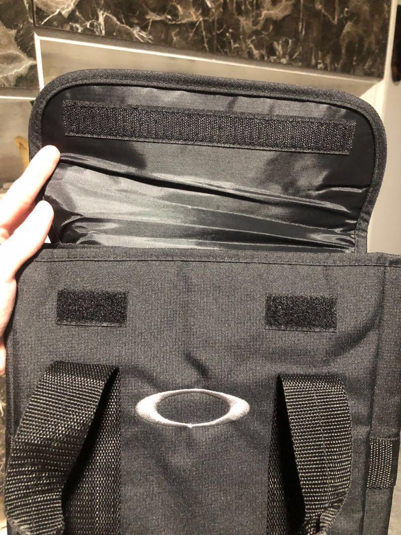 15” Oakley computer/tablet bag, Computers & Tech, Parts & Accessories ...