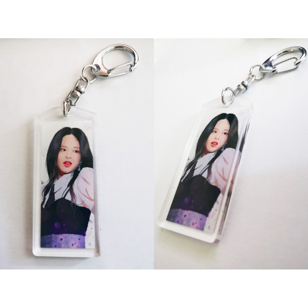 Blackpink Jennie Keychain [NEW!], Hobbies & Toys, Memorabilia ...