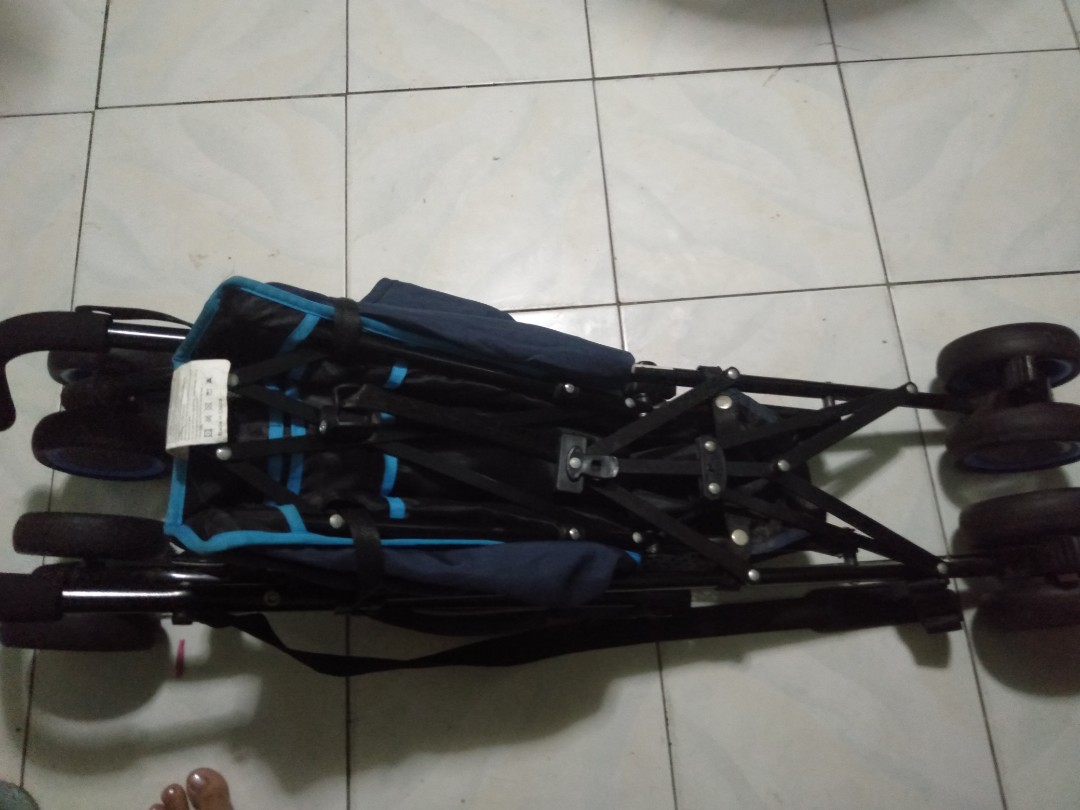 COMBI lightweight umbrella type stroller, Babies & Kids, Going Out ...