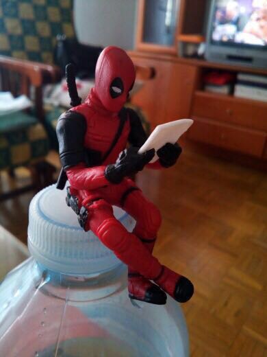 Deadpool Sitting Posture Action Figure / Collection Figurine 6cm ...