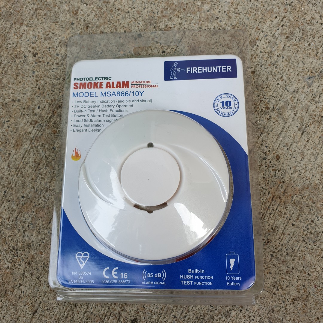Fire Hunter 9V Battery Operated Photoelectric Smoke Alarm, Furniture ...
