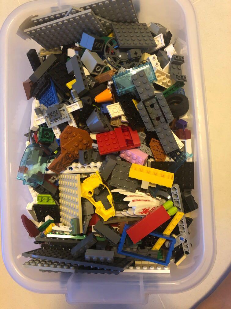 LEGO! Loose bricks, Hobbies & Toys, Toys & Games on Carousell