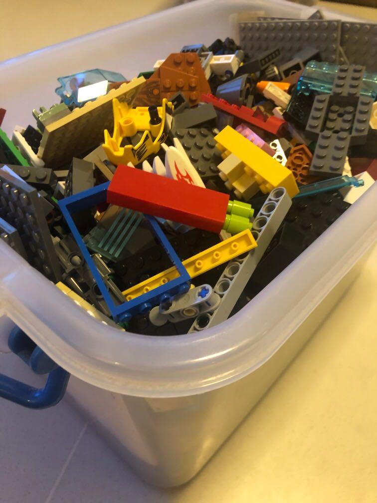LEGO! Loose bricks, Hobbies & Toys, Toys & Games on Carousell