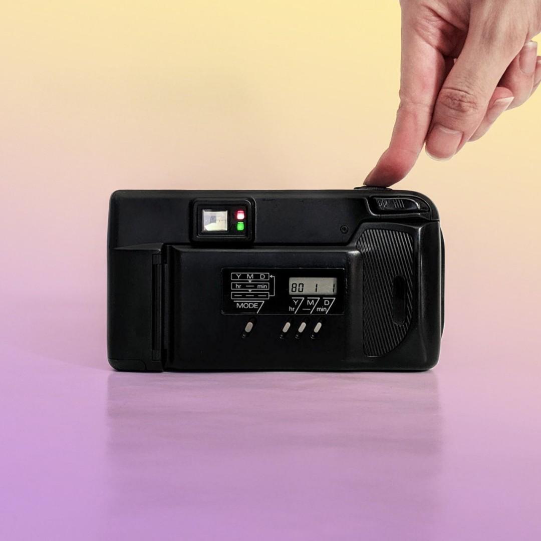 Vintage Nikon TW Zoom Quartz Date 35mm Film Camera, Photography ...