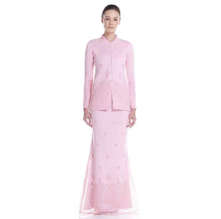 Wanzar, Women's Fashion, Muslimah Fashion, Baju Kurung & sets on Carousell
