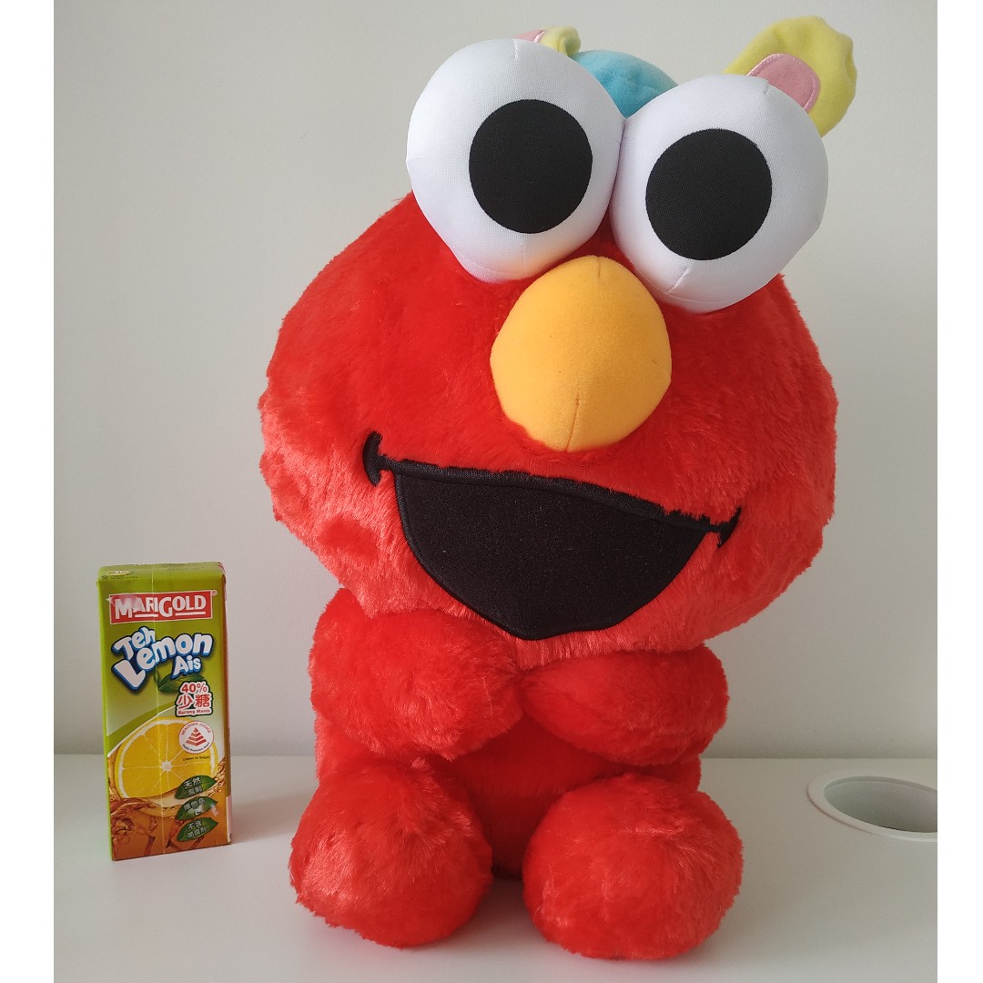 Elmo Plushie - Universal Studios Japan, Hobbies & Toys, Toys & Games on ...